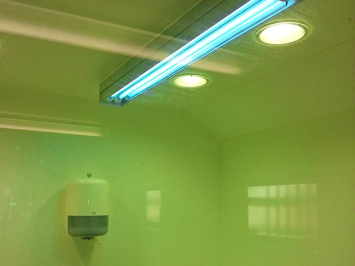 UV Inspection and Disinfection Solutions for Cleanrooms